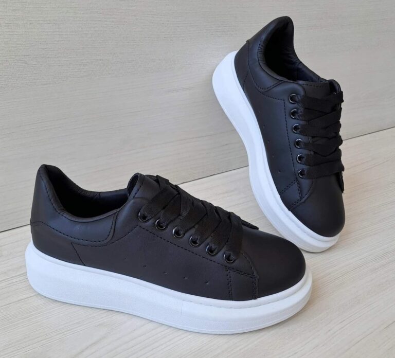 Calzado dama negro, con suela blanca – FashionPoint