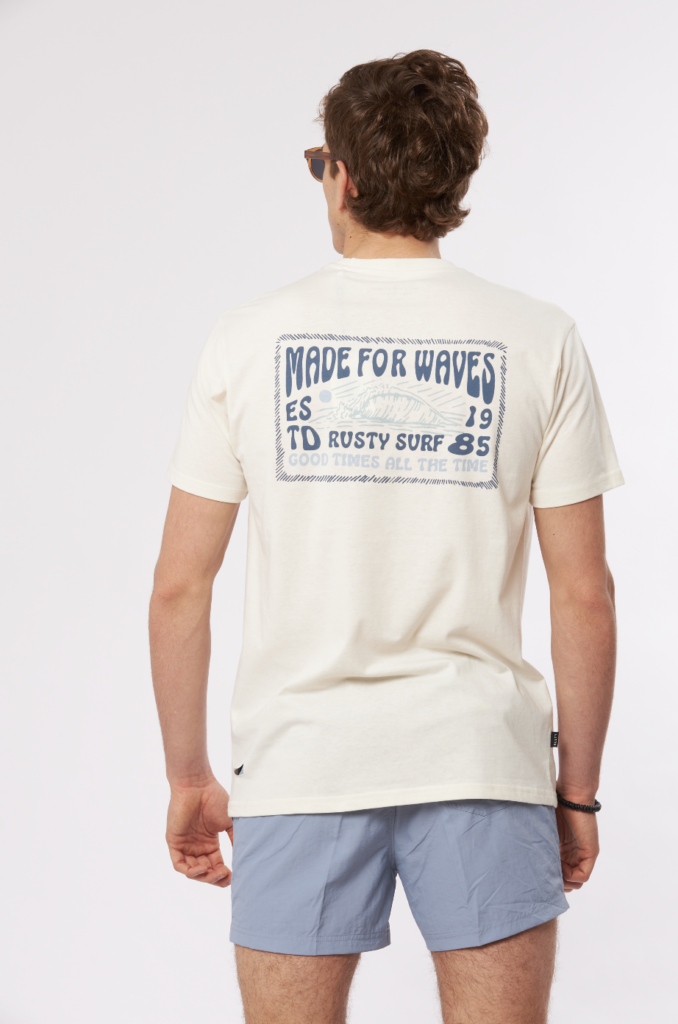 Remera Rusty modelo Naim, color crema – FashionPoint