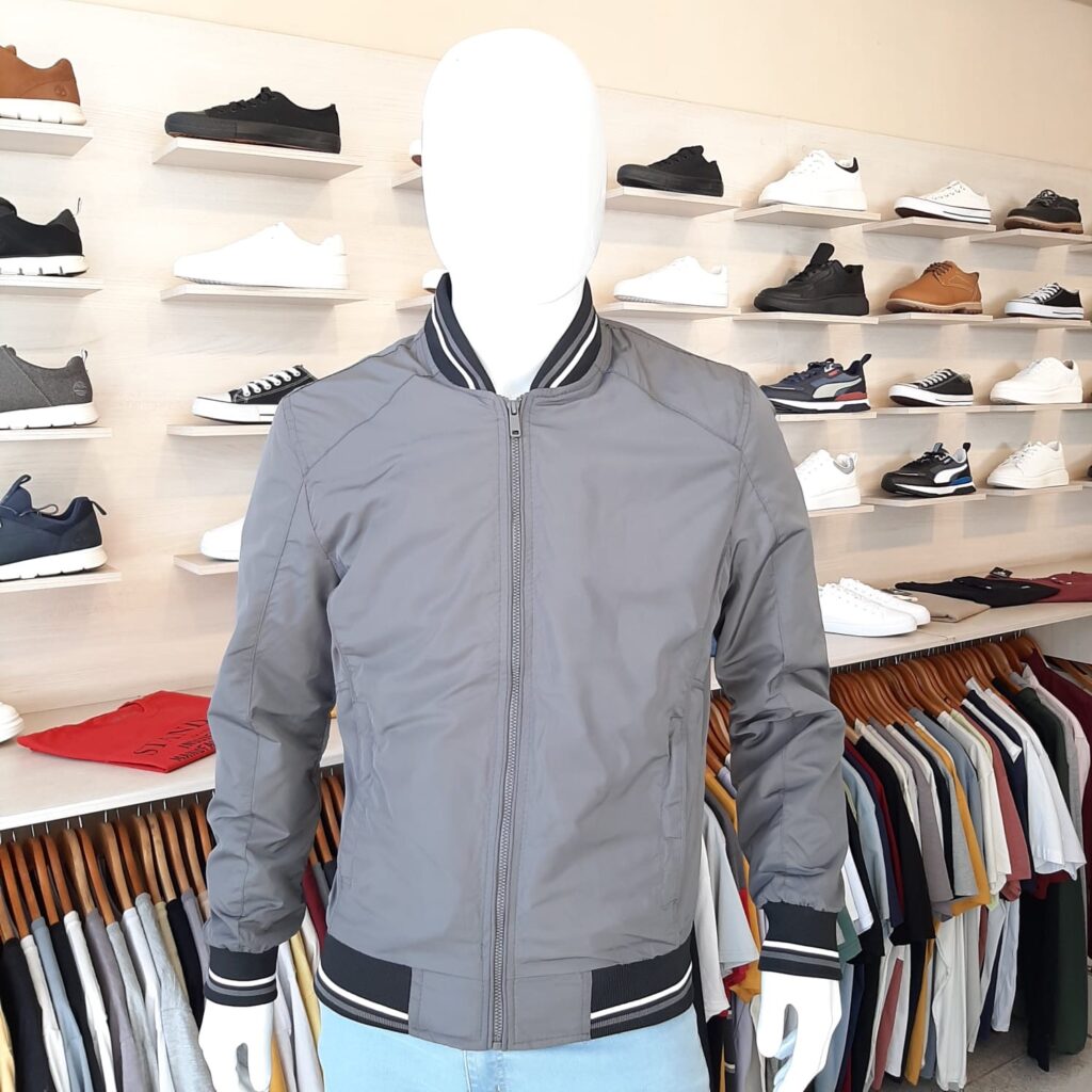 Bomber impermeable, color gris – FashionPoint